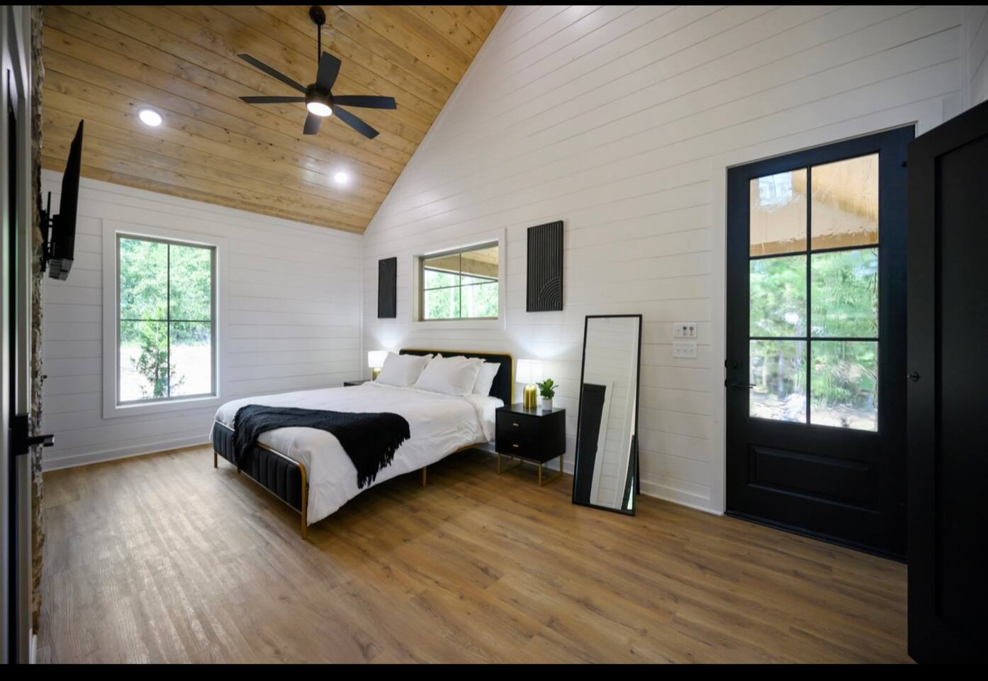 Summer Special! Cozy couples cabin w/ hot tub - Holiday Home | Romantic ...