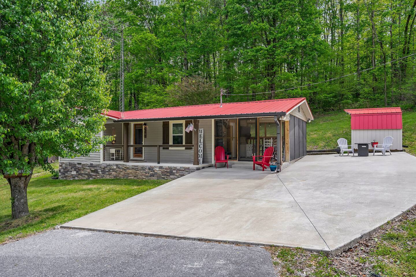 New-Sunfish Cottage | Walk to Hidden Harbor Marina | 5 Star Getaways